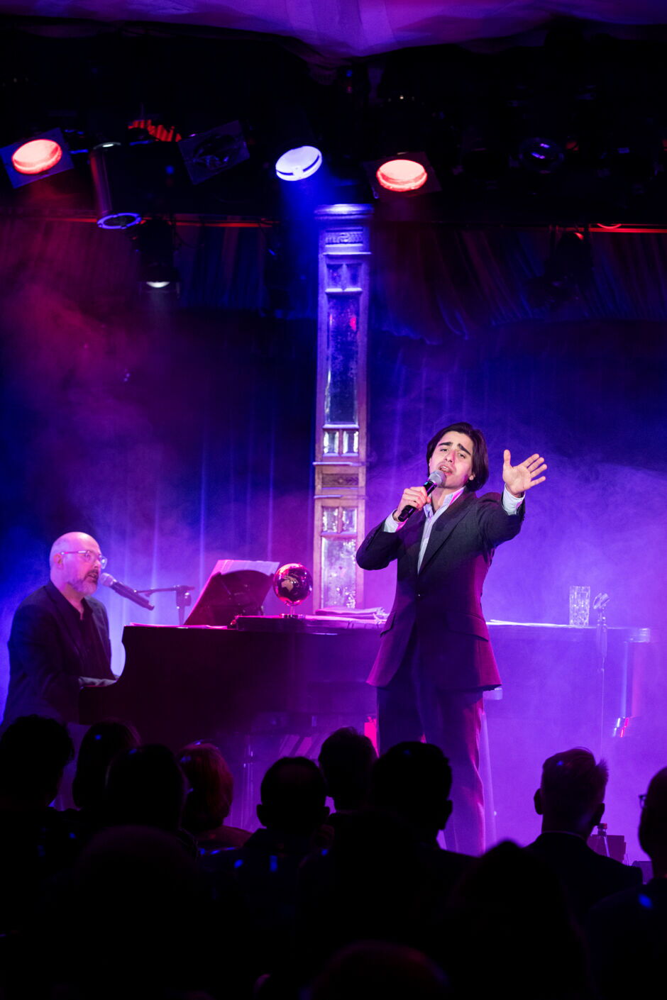 Atrin Madani - Welcome To My World | Bar jeder Vernunft Berlin